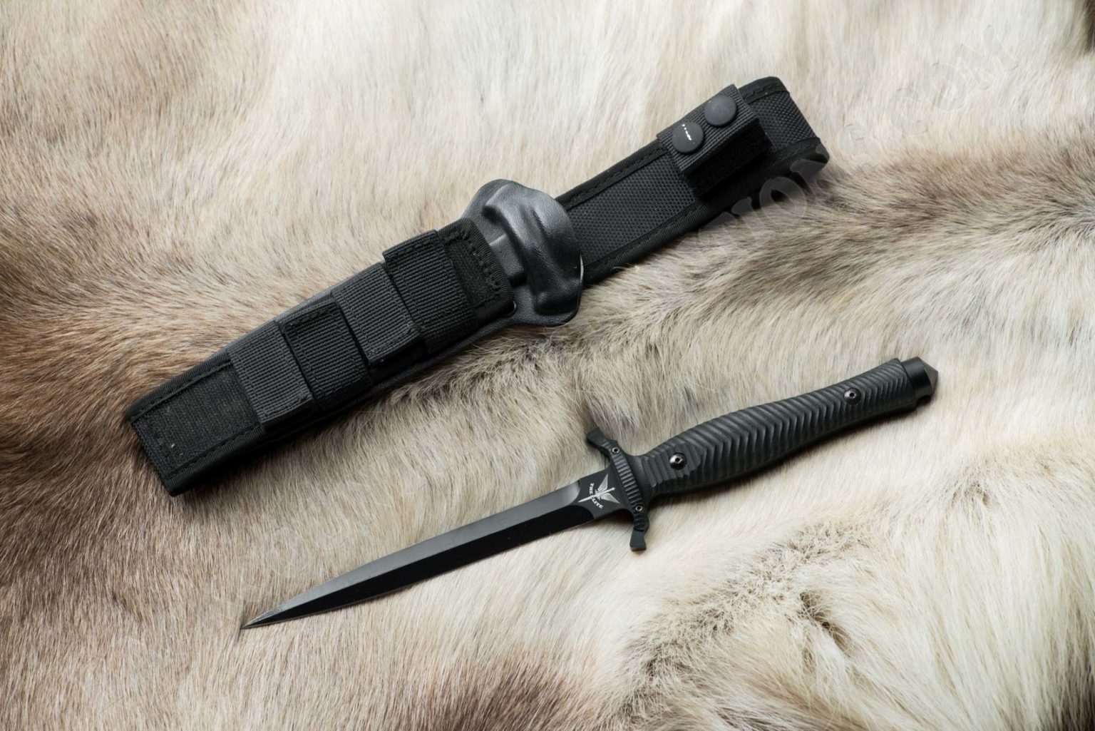 Fox FKMD Bellum Daga N690Co - Backcountry Expeditions